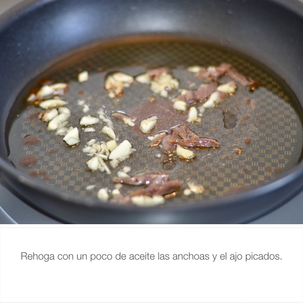 Bonito con cebolla, tomate y alcaparras | Paloma de la Rica